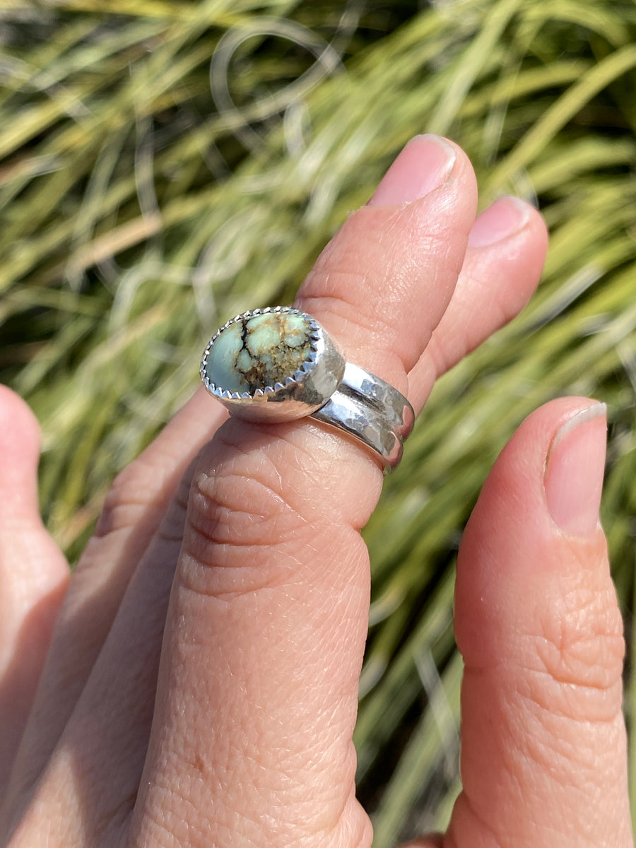 Aloe Variscite Chunky Ring with Hammered Band—size 4/4.25 – Desert Adorned
