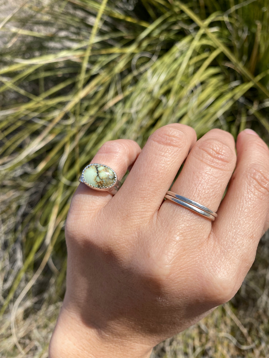 Aloe Variscite Chunky Ring with Hammered Band—size 4/4.25 – Desert Adorned